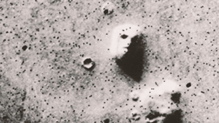 Phobos 2: The Russian Probe That Sent UFO Images on Mars - Ancient Aliens